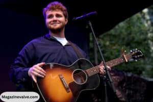 Alex Warren Biography 2025 : Age, Height, Net Worth and Family ...